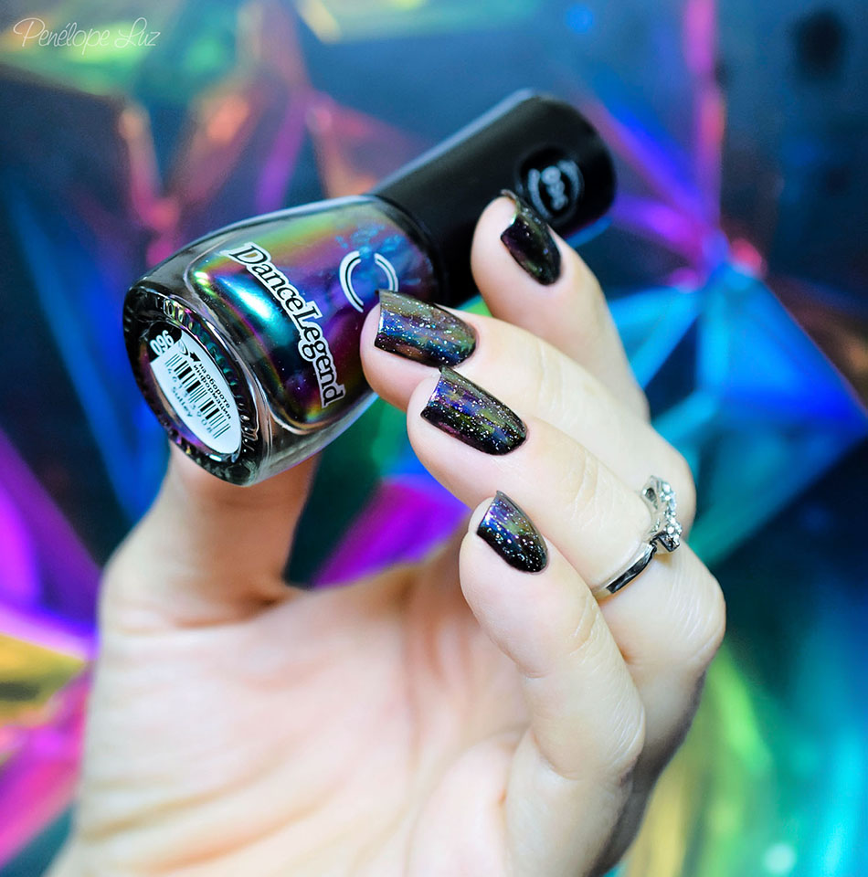 Nail Art Multichrome – Penélope Luz